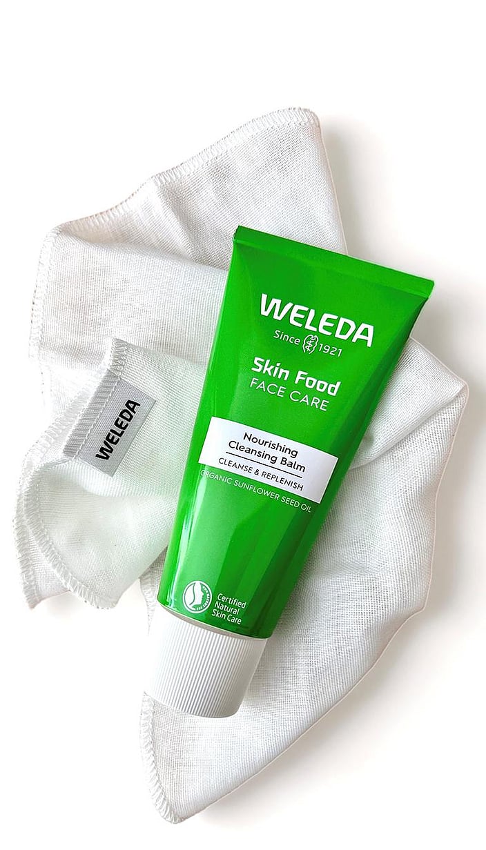 Natural Muslin Face Cloth | Gentle Cleansing | Weleda